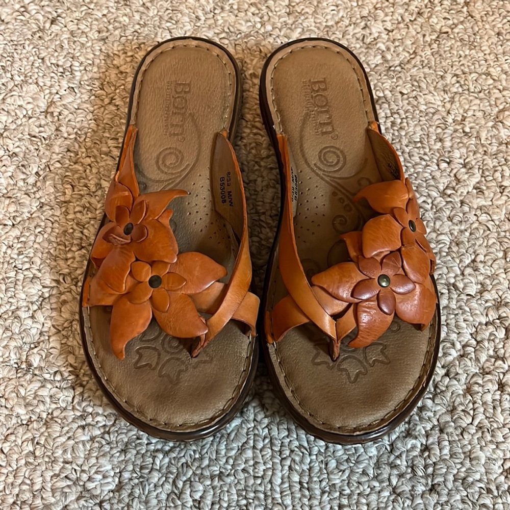Born Brand In-Between The Toe Sandals - Gem